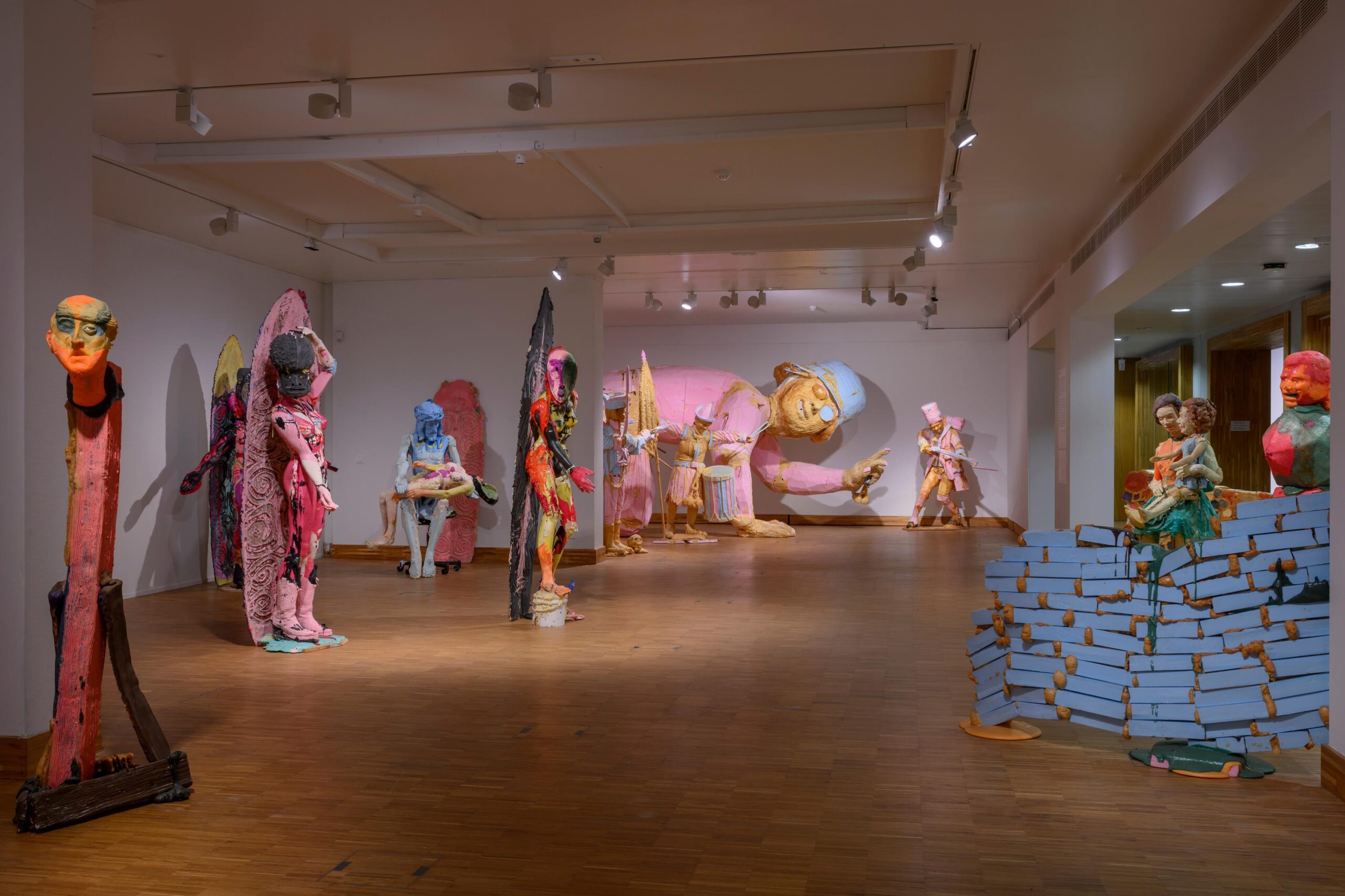 Folkert de Jong: Ministry of Fear/Foam - Fons Welters